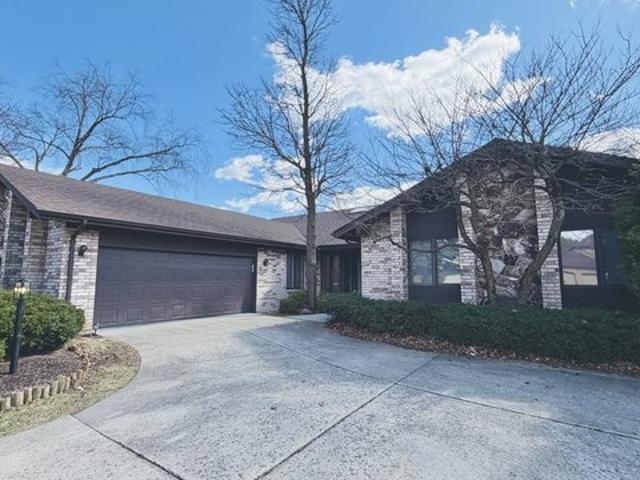 3623 Pebble Beach Rd, Northbrook, IL 60062