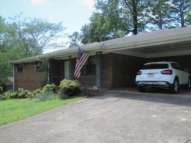 3623 Windy Hill Dr, Gainesville, GA 30504