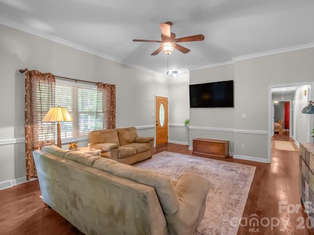 3623 Wonderland Drive