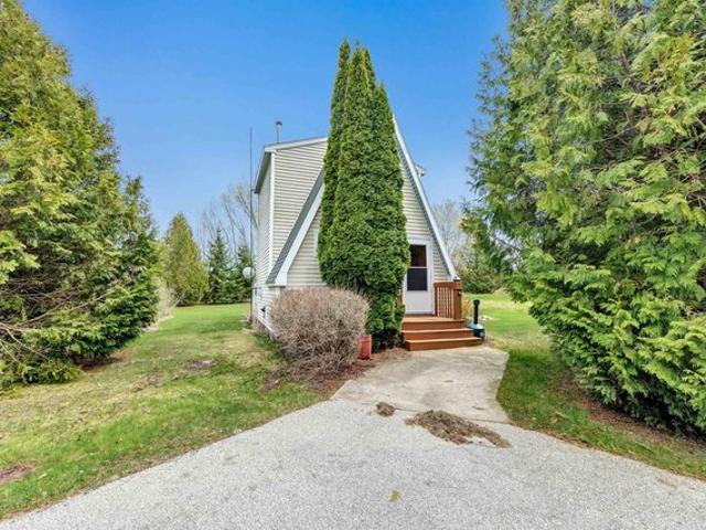 3623 Zirbel Rd, Sturgeon Bay, WI 54235