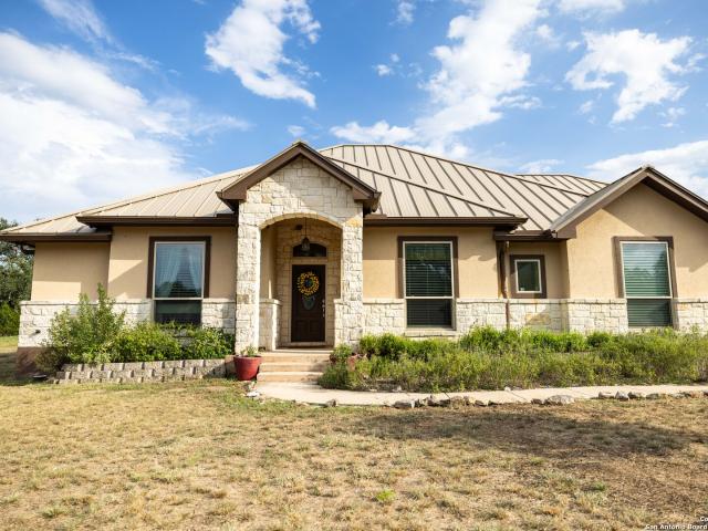 362 Coneflower Dr, Spring Branch, TX 78070 | MLS #1931 | Compass