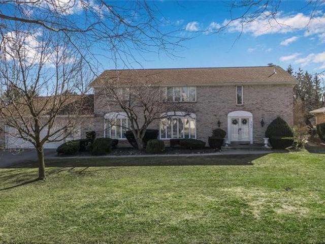 362 Dan Troy Dr, Williamsville, NY 14221