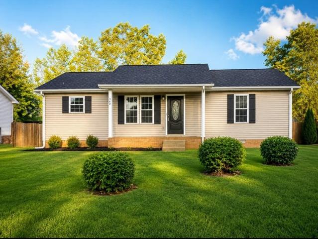 362 Lafayette Point Cir, Clarksville, TN 37042
