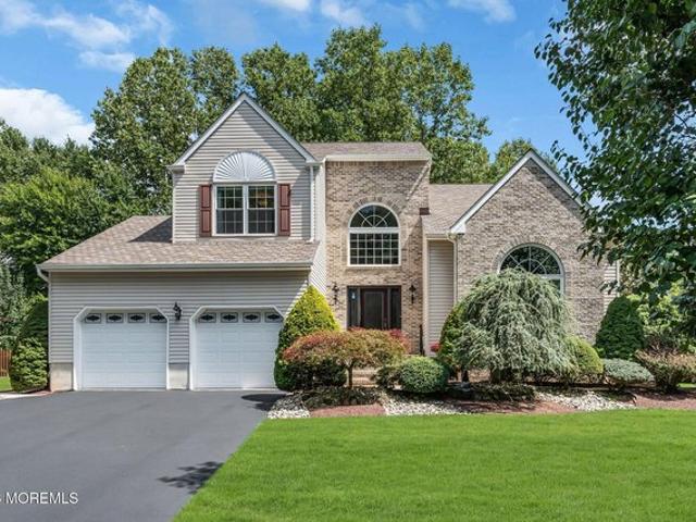 362 Meadowood Rd, Jackson, NJ 08527