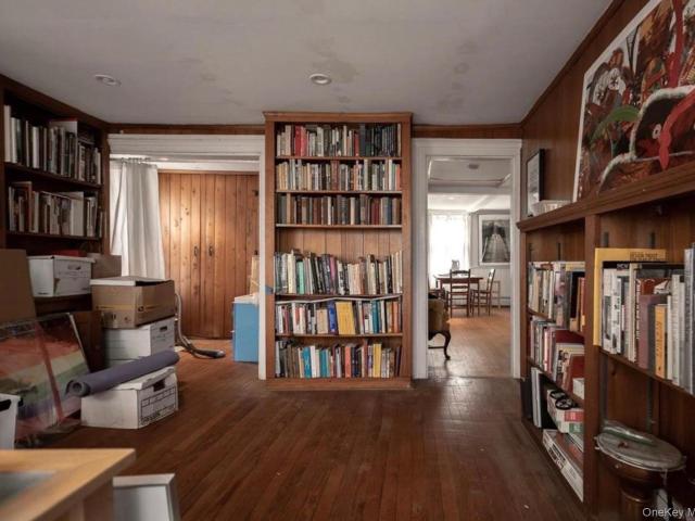 362 Middle Road