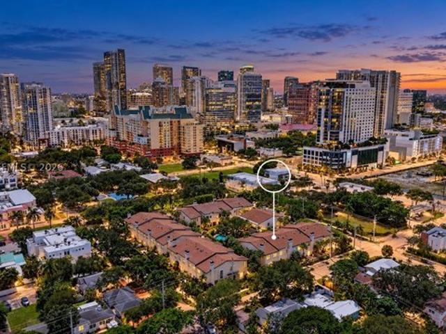 362 NE 7th Ave, Fort Lauderdale, FL 33301