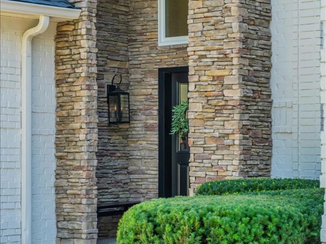 362 Shadow Creek Dr