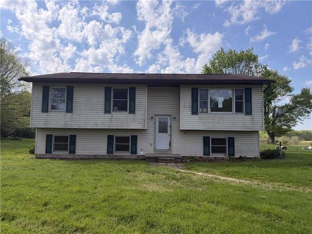 362 Stoneboro Rd, Grove City, PA 16127