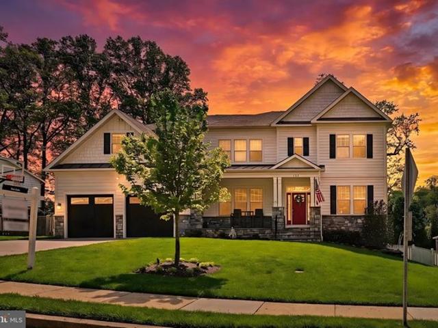 362 Park St NE, Vienna, VA 22180