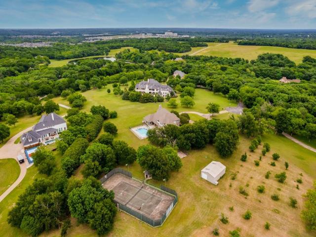 362 Woodland Hills Dr, Sherman, TX 75092 | MLS #21256