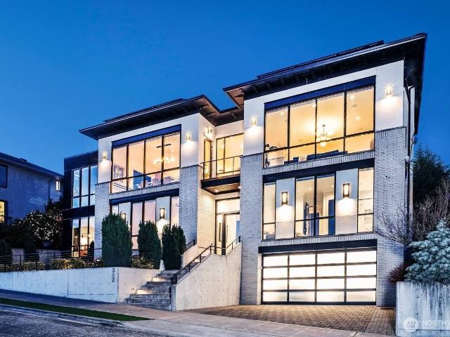 362 Ward St, Seattle, WA