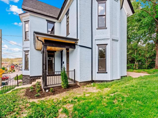 3634 Columbia Parkway