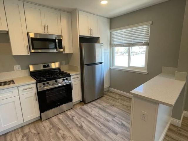 3634 48 1/2 Park Blvd. 1 Bedroom Apartment for Rent at 3634 1/2 Park Blvd, San Diego, CA 92103 Hillcrest