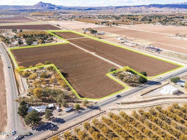3635 N Valley Dr, Las Cruces, NM 88007