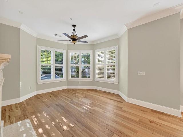 3635 E Paces Circle NE 1120
