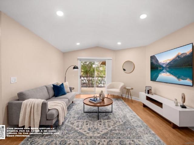 3635 Grove 268