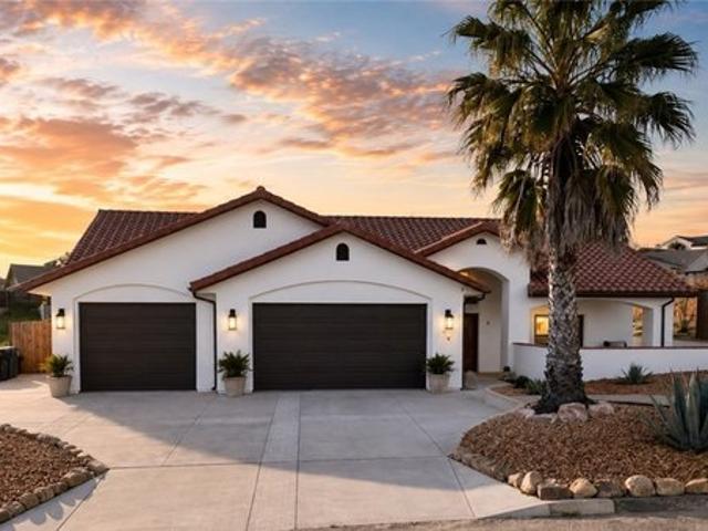 3635 Lakeside Village Dr, Paso Robles, CA 93446