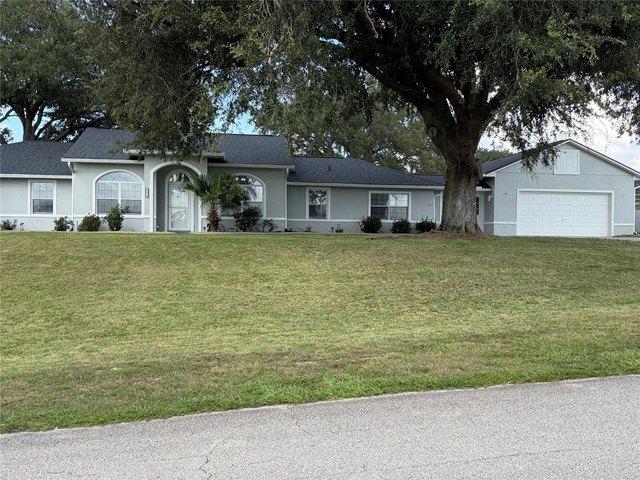 3635 Stephen Rd, Lady Lake, FL 32159