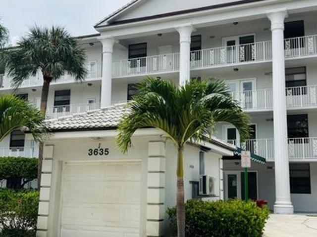 3635 Whitehall Dr Apt 404, West Palm Beach, FL 33401