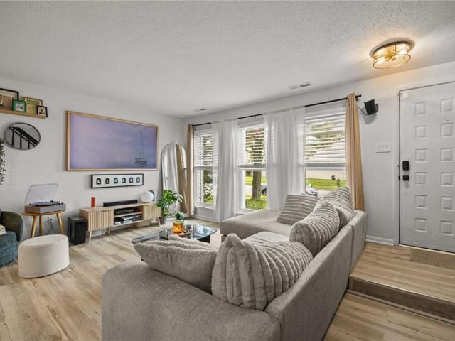 3636 Chimney Creek DR