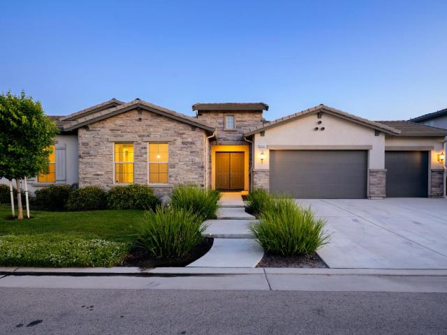 3636 Elberta Cir, Dinuba, CA 93618 | MLS #646770