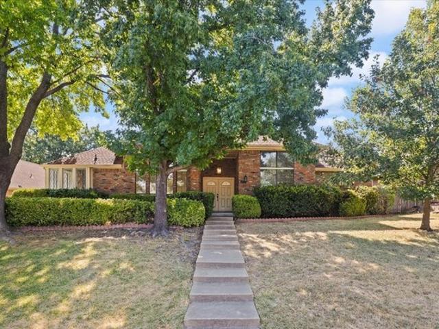 3637 Bluegrass Dr, Grand Prairie, TX 75052