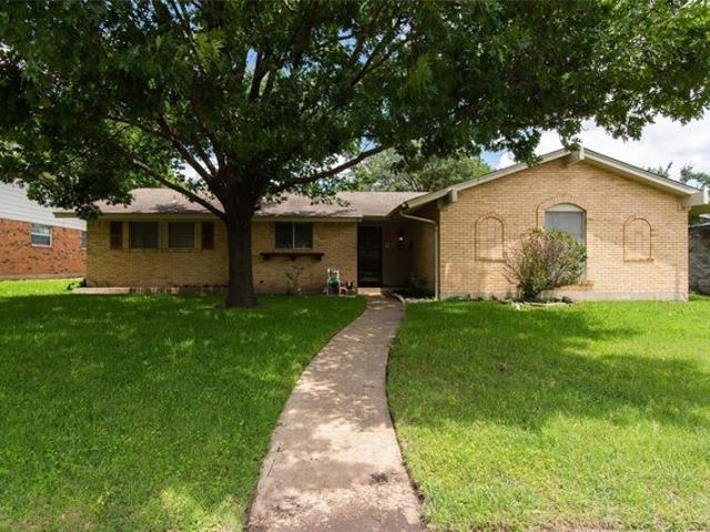 3637 Hillsdale Ln, Garland, TX 75042