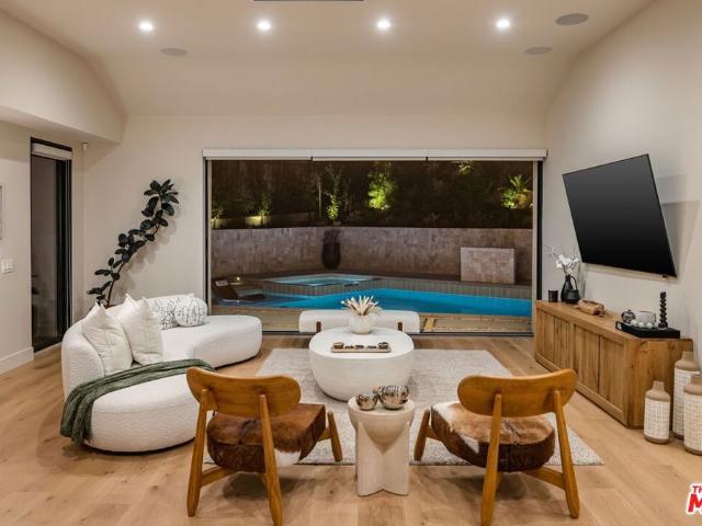 3637 Loadstone Drive