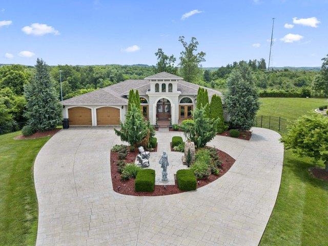 3638 Hickory Ests, Ashland, KY 41102
