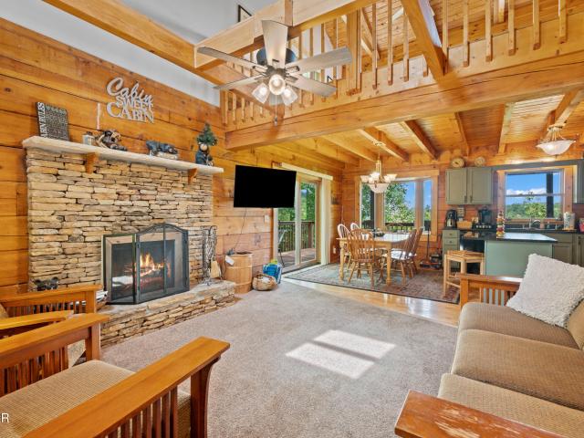 3639 Moonshine Way