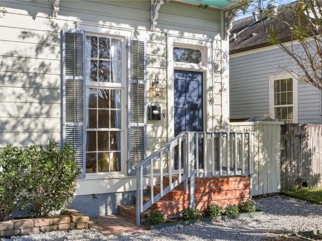 3639 Annunciation Street