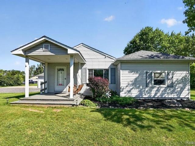 3639 Carleton Rockwood Rd, Ash Township, MI 48179