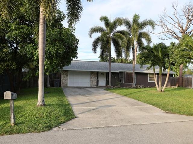 3639 Ivanhoe Ave, Boynton Beach, FL 33436