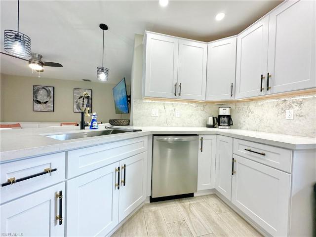 3639 Kent Dr, Naples, FL 34112 | MLS #226013
