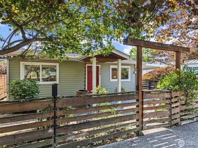 3639 S Lucile St, Seattle, WA 98118