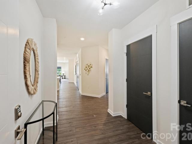 3630 N Davidson Street # 2207