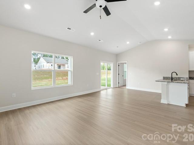 3630 Narrow Ln, Charlotte, NC 28215 | MLS #4343