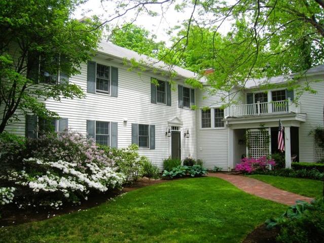 3630 Sycamore Rd, Erie, PA 16505