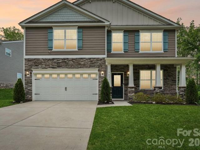 3631 Azalea Ridge Dr, Mount Holly, NC 28120