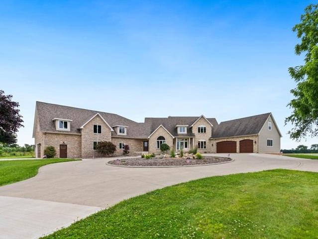 3631 E Pierceton Rd, Warsaw, IN 46580