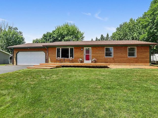 3631 Hillview Ln, Saint Bonifacius, MN 55375