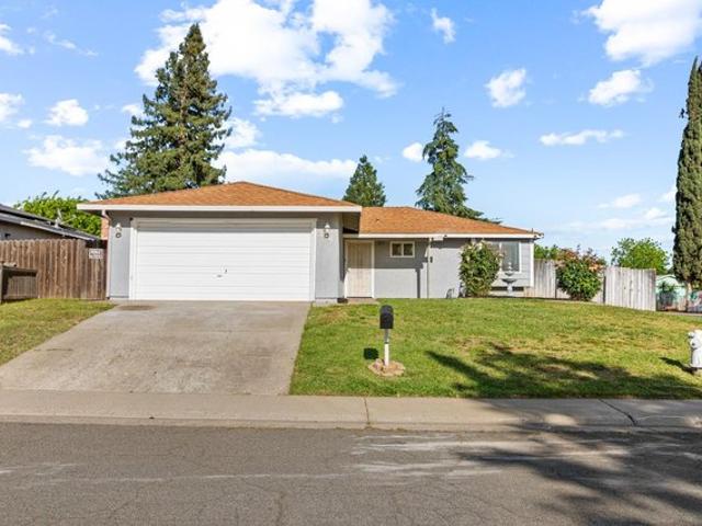 3631 Lyra St, Sacramento, CA 95827