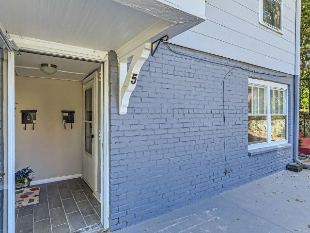 3631 Washington Street, Unit 5 2 Bedroom Condo for Rent at 3631 Washington St, College Park, GA 30337