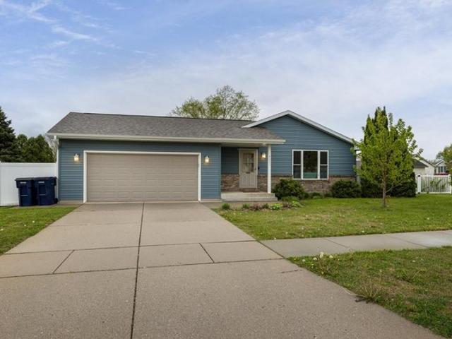 3631 Wildflower Ln, Janesville, WI 53548