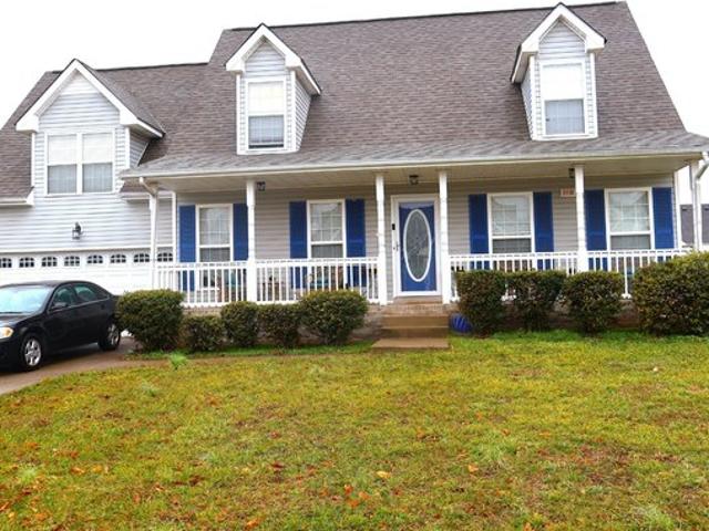 3632 Aurora Dr, Clarksville, TN 37040