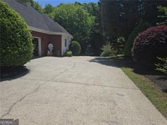 3632 Creekstone Drive