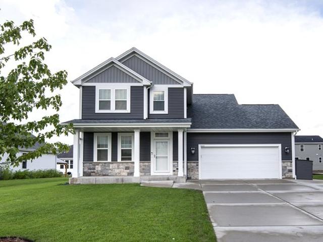 3633 Morris St, Caledonia, WI 53126