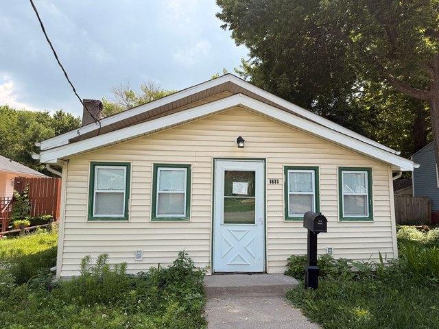 3633 Bowdoin St, Des Moines, IA 50313