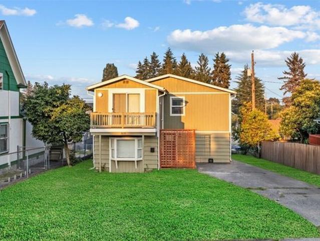 3633 E J St, Tacoma, WA 98404