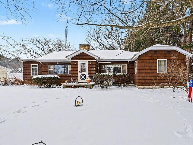 3633 Lakeshore Drive